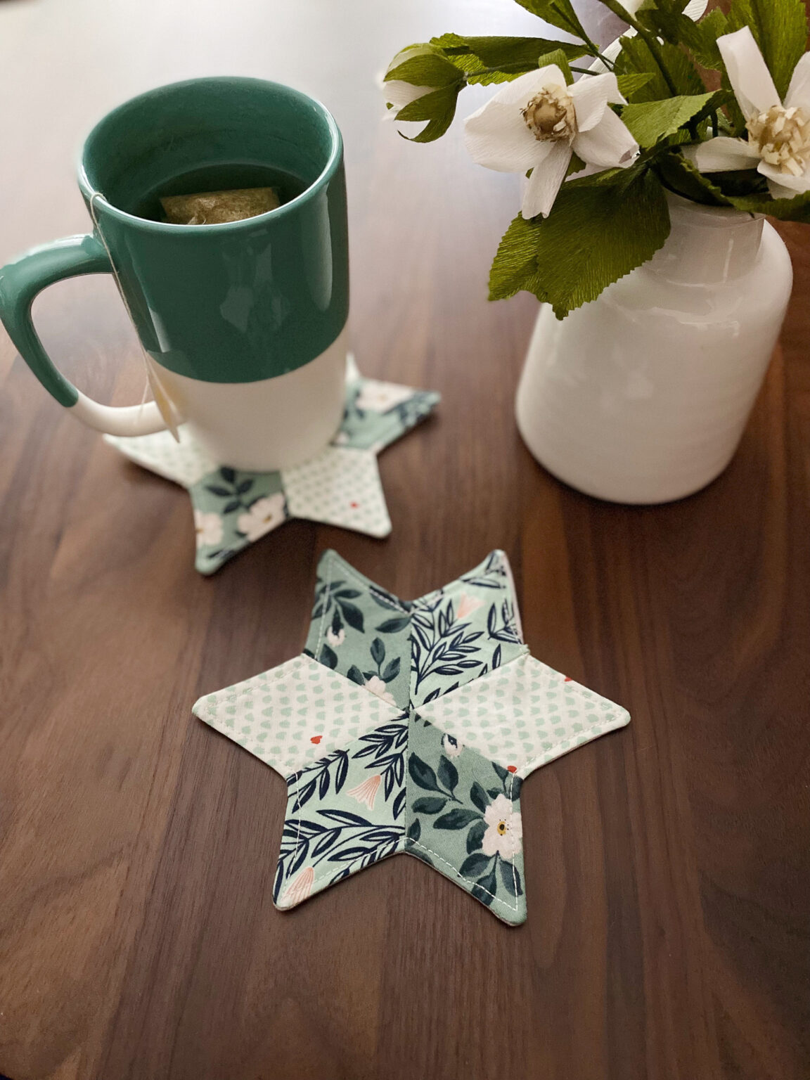 Star Coffee Coaster Tutorial – Easy Fabric Gift Idea to Sew